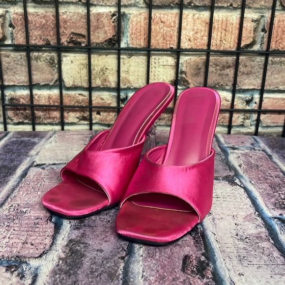 Shoes | Womens Fuchsia Mules Well Worn With Toe Prints Size 38 | Poshmark